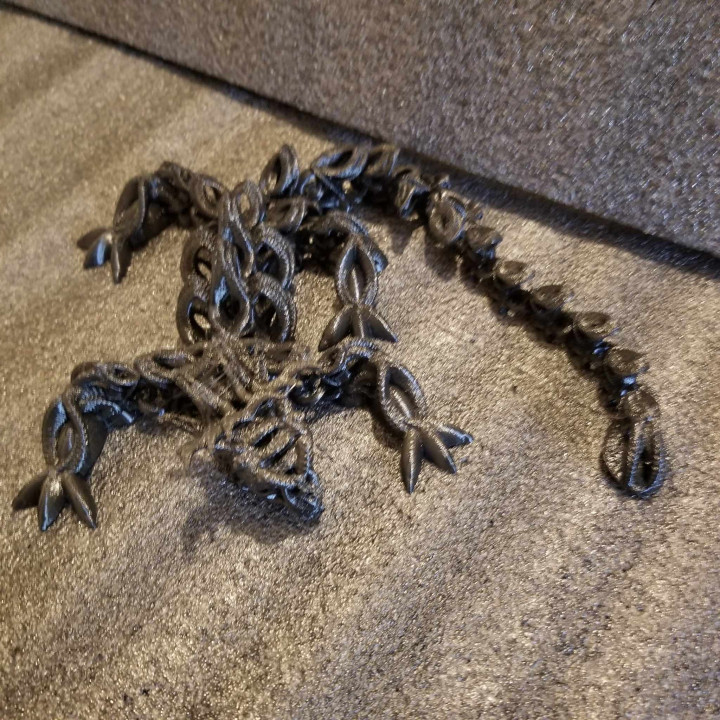 3D Printable Shakaworld3D Twisted Rope Dragon Lizard 180mm X180mm by ...