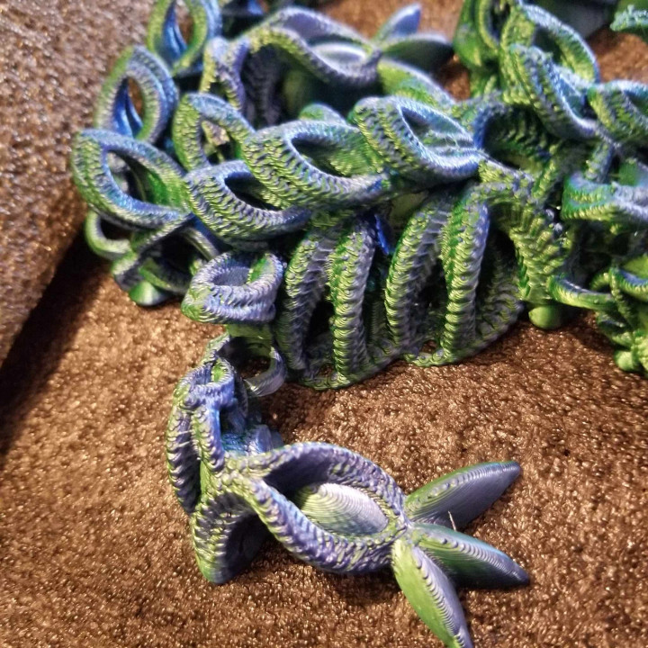 3D Printable Shakaworld3D Twisted Rope Dragon Lizard 180mm X180mm by ...