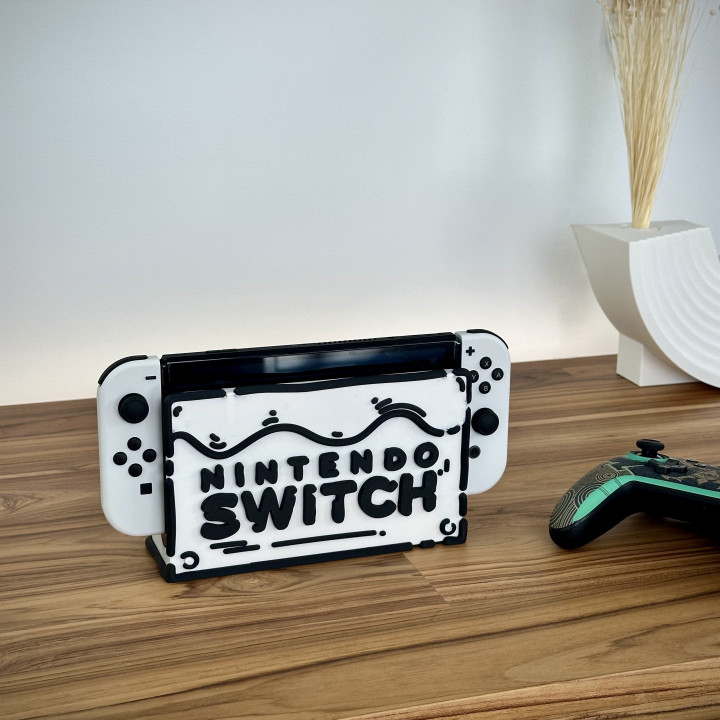 3D Printable Cartoon Cake Switch Faceplate by Holoprops