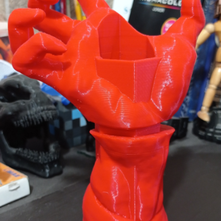 3D Printable Tortured Hand-Pot by Julio Cesar