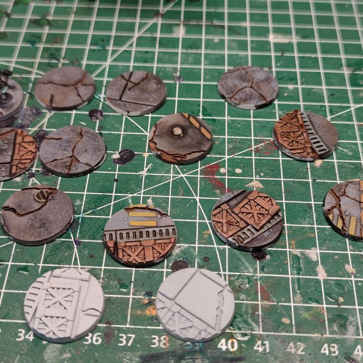 3D Print of 75 ROUND AND OVALE SCI-FI BASES 8 SIZES for Epic-scale Sci ...