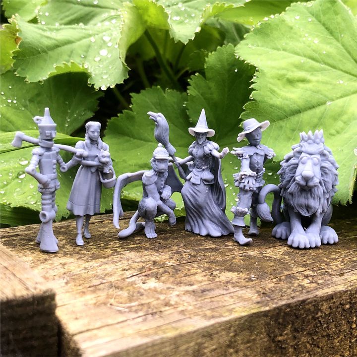 3D Printable Scarecrow from Wizard of Oz by Gametee 3d Miniatures