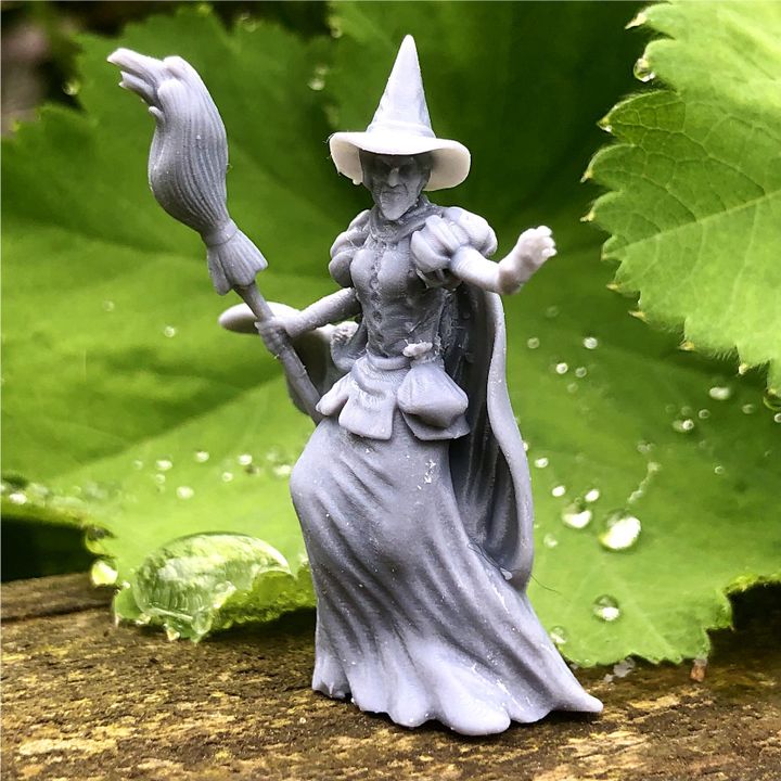 3D Printable The Wicked Witch of the West from the Wizard of Oz ...