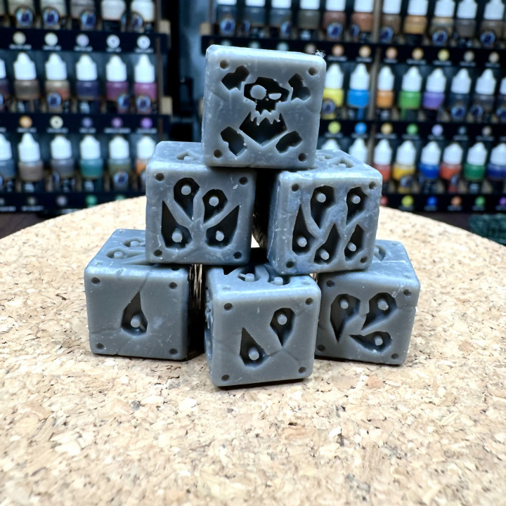 3D Print of The Green Skinned Mega Die by benbaez