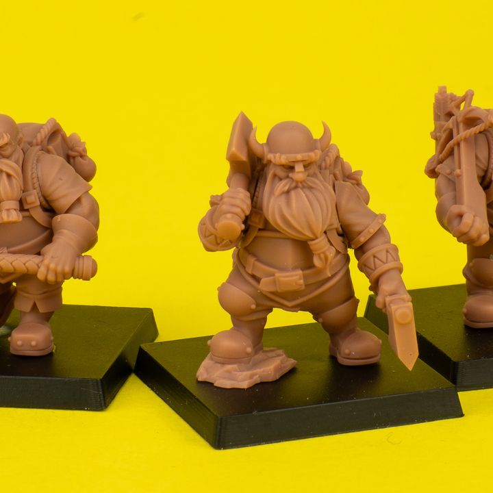 3D Printable Dwarf Rangers by Matteo Donzelli