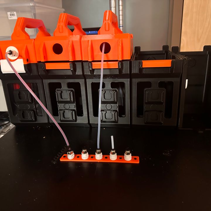 3D Print of Modular Filament Storage System by Gilatrout