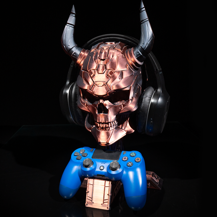 3D Printable Sci-fi Skull Controller & Headphone Holder by Stlflix