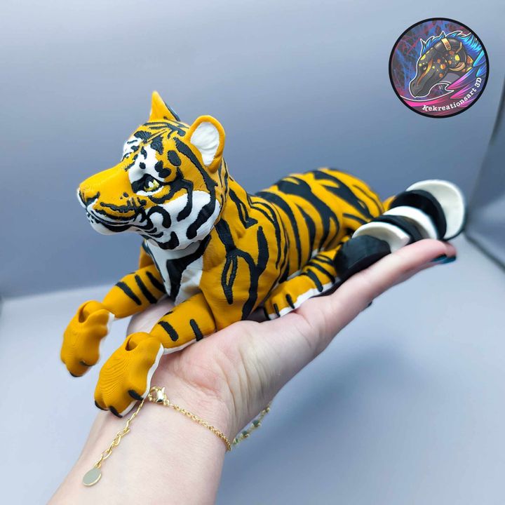 3D Printable Flexi Tiger by Kirsten M