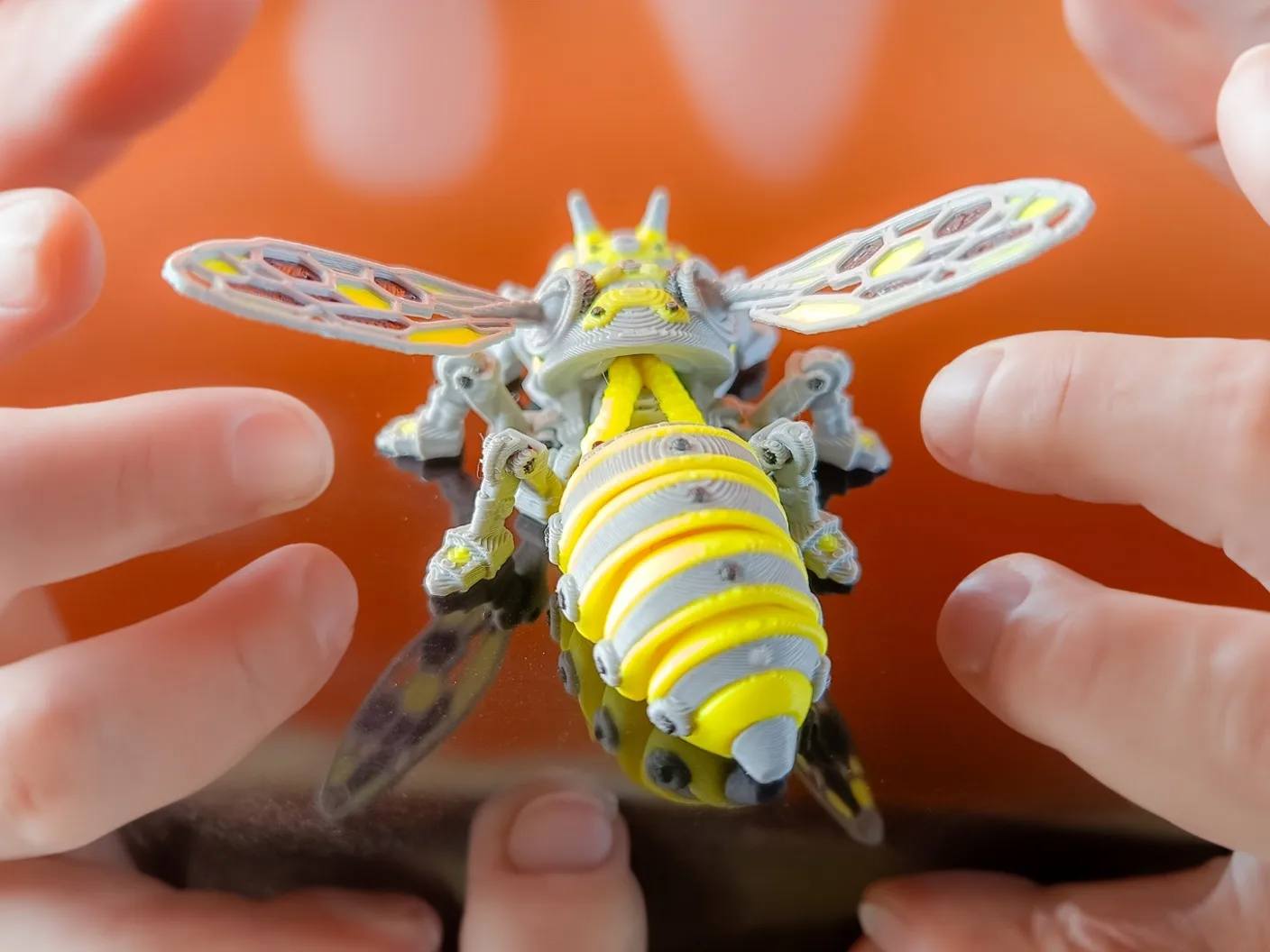 3D Printable Flexi Factory Cyber Bee by Flexi Factory