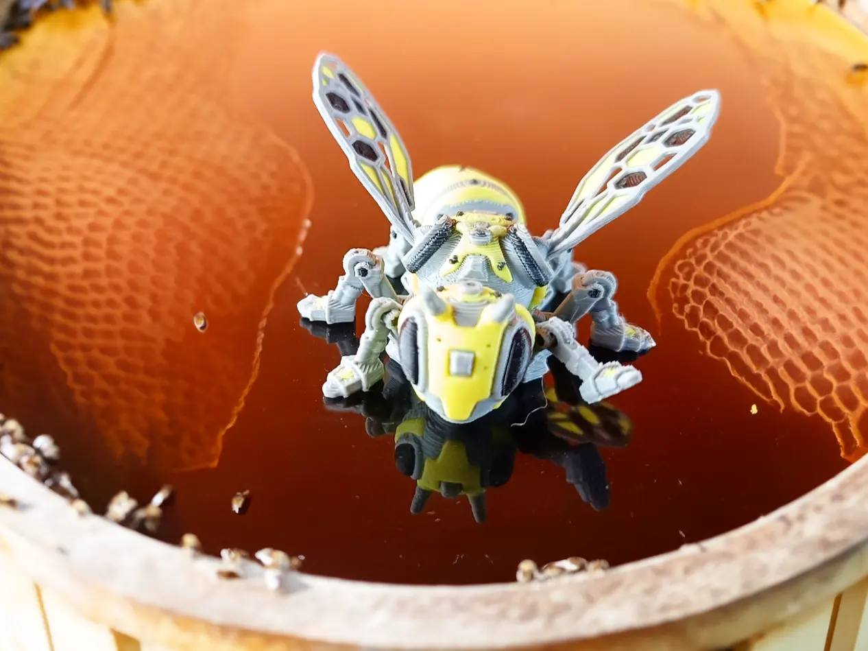 3D Printable Flexi Factory Cyber Bee by Flexi Factory