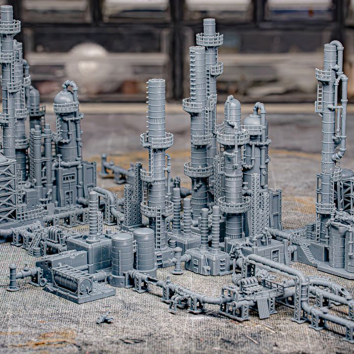 3D Printable Industrial Refineries by The Lazy Forger