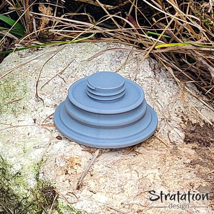 3D Printable Skullguard Dragon Egg Box by Stratation Design