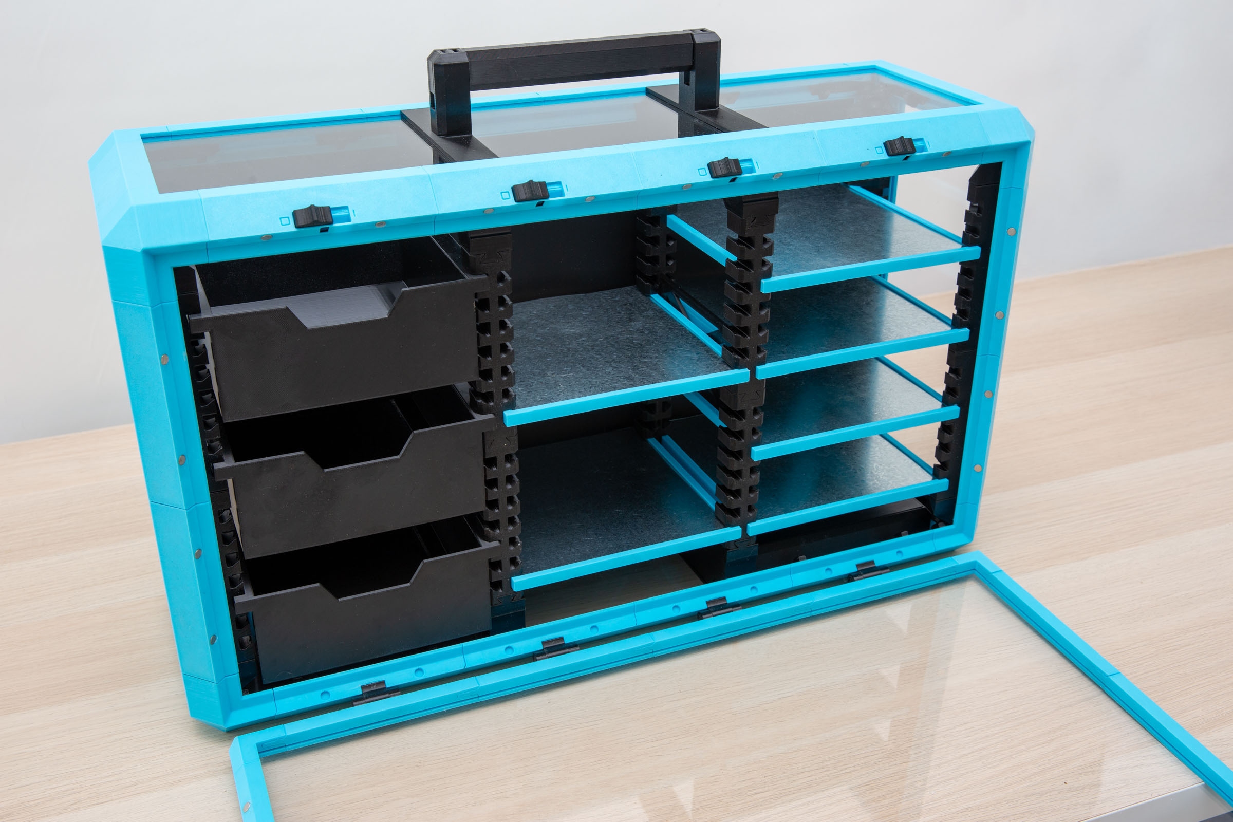 3D Printable Ultimo Case Building System by Linton W