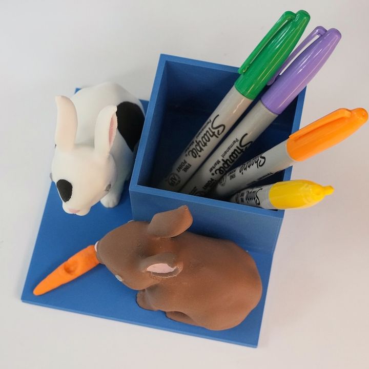 3D Printable Small rabbit pen holder by Philippe Barreaud