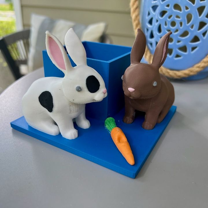 3D Printable Small rabbit pen holder by Philippe Barreaud