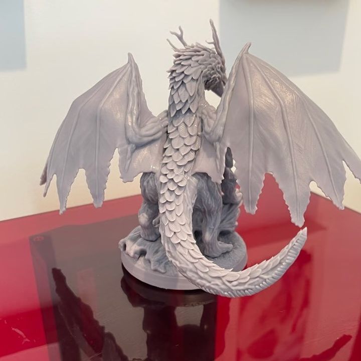 3D Printable Forest Dragon by Jarek Stecura