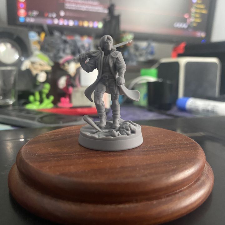3D Printable Red Swordsman by LPOMC