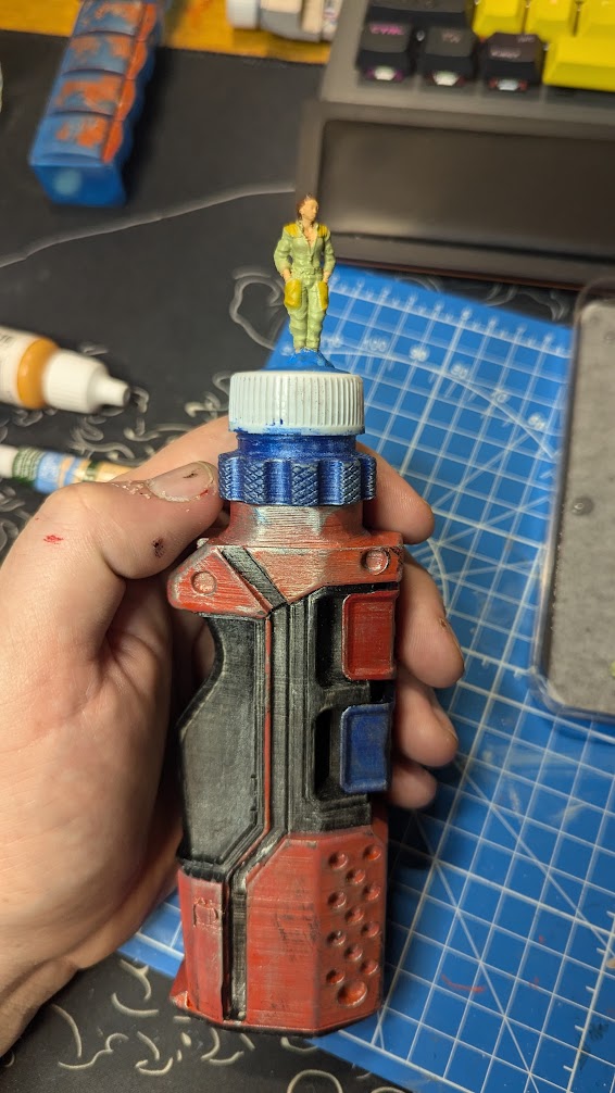 3D Printable combat mini paint handle by Lillian (LiL')