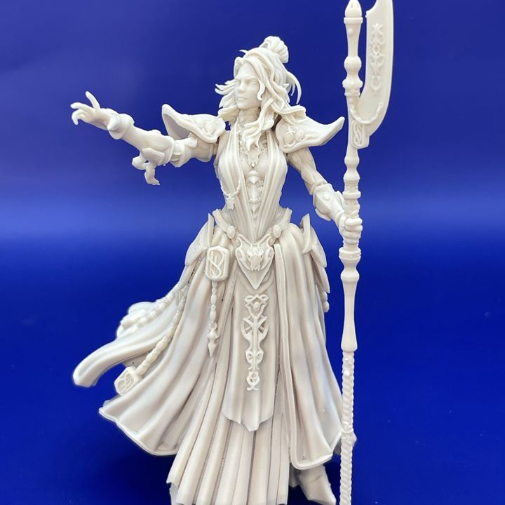 3D Printable Space Elf Wizard by 3DArtGuy