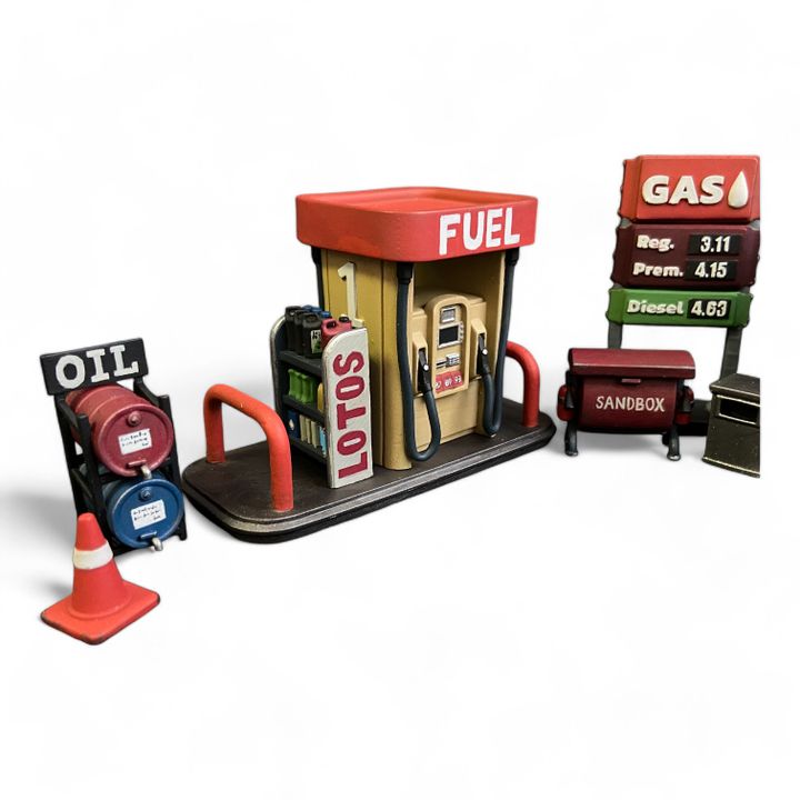 3D Printable Gas Station by Tiny Furniture