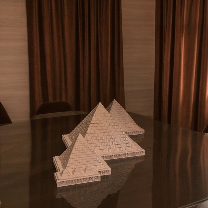 3D Printable Giza Pyramid Complex by Stlflix