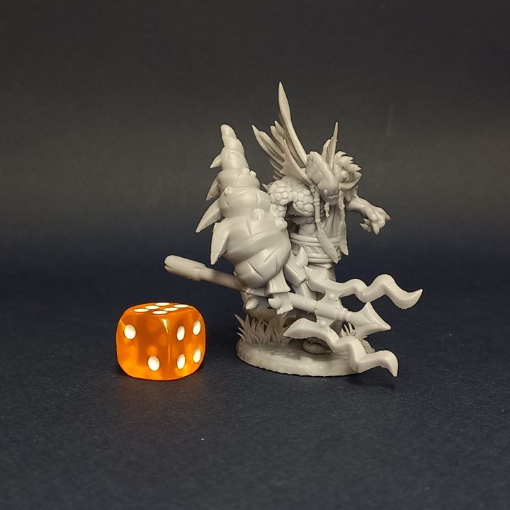 3D Printable Naga Lord - 32mm scale pre-supported miniature by SCULPTOONER