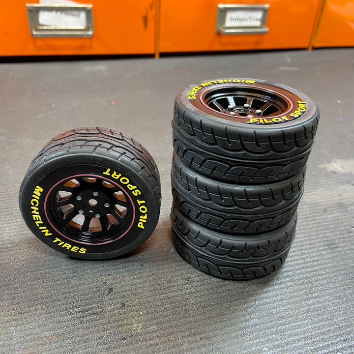 3D Printable Wagon Wheel Style Touring car wheels with fake sidewall by ...