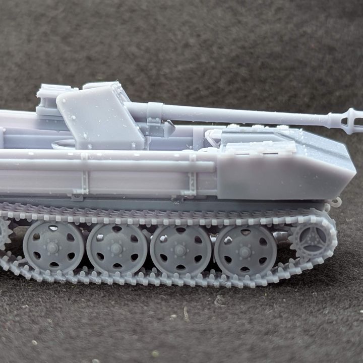 3D Printable 7.5cm Pak 40 auf Raupenschlepper-Ost (RSO) (Germany, WW2 ...