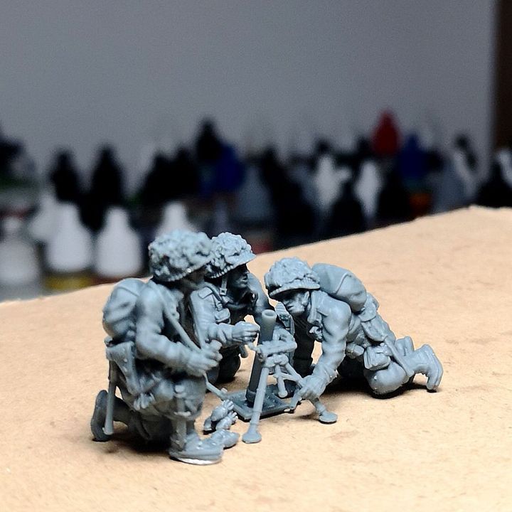 3D Printable 28mm US paratroopers, M2 Light Mortar and crew by Colonel ...