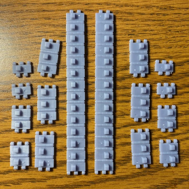 3D Printable Replacement Tracks for Rhino Tanks: Planet Munchers ...