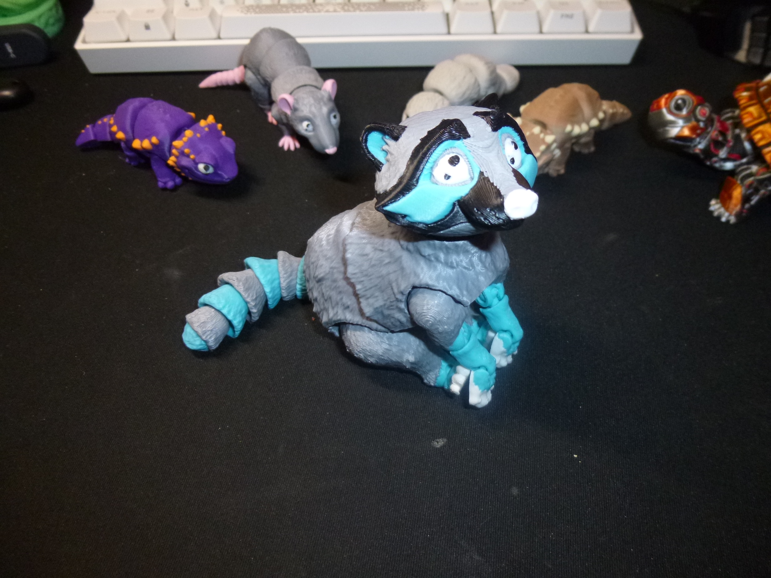 3D Printable Raccoon, Print-In-Place Body, Snap-Fit Head, Cute Flexi ...