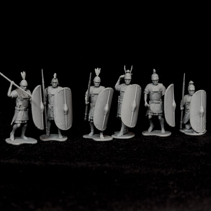 3D Printable 28mm Roman Republican Legion - Triarii by Gadgetworks