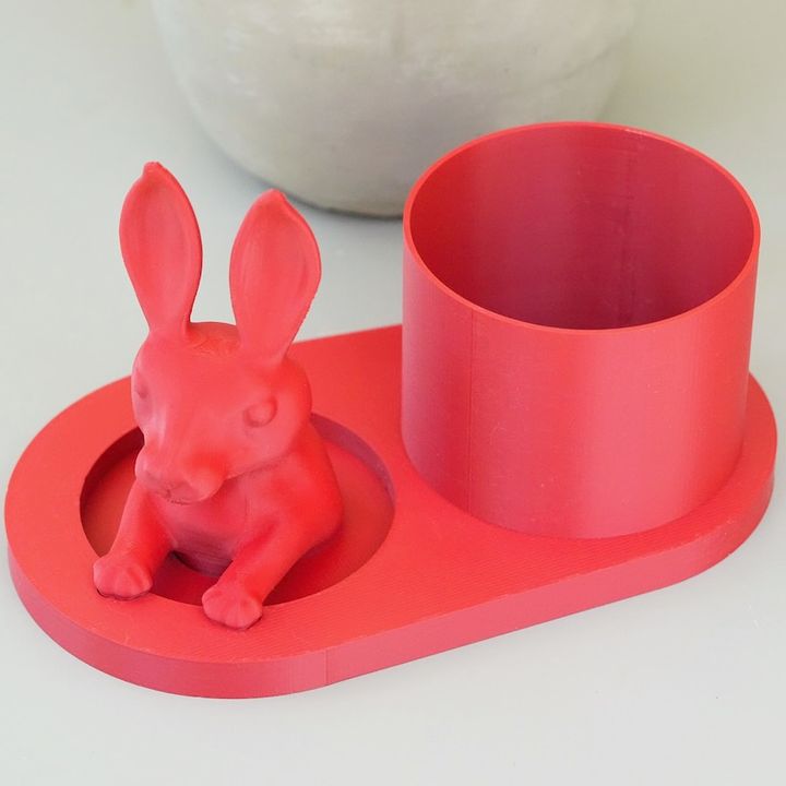 3D Printable Rabbit hole pen holder by Philippe Barreaud