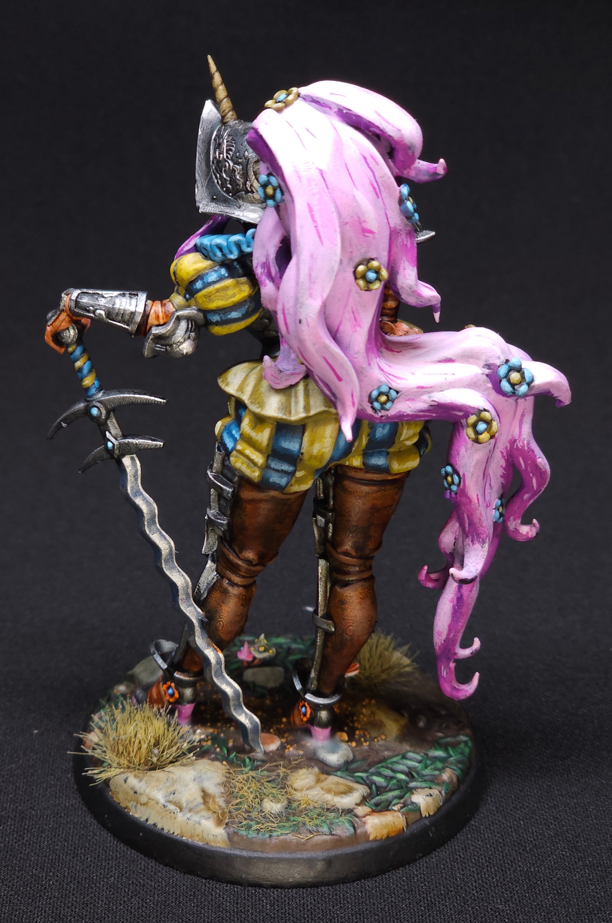 3D Printable Lady Inez by Twin Goddess Miniatures