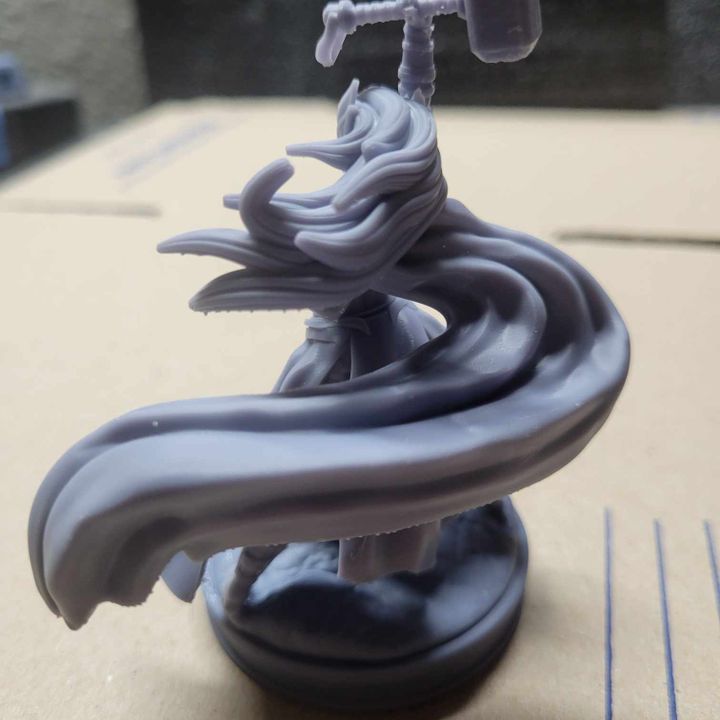 3D Printable Hammer Valkyrie Elowen - Hammer Valkyrie Thor- 75mm by ...