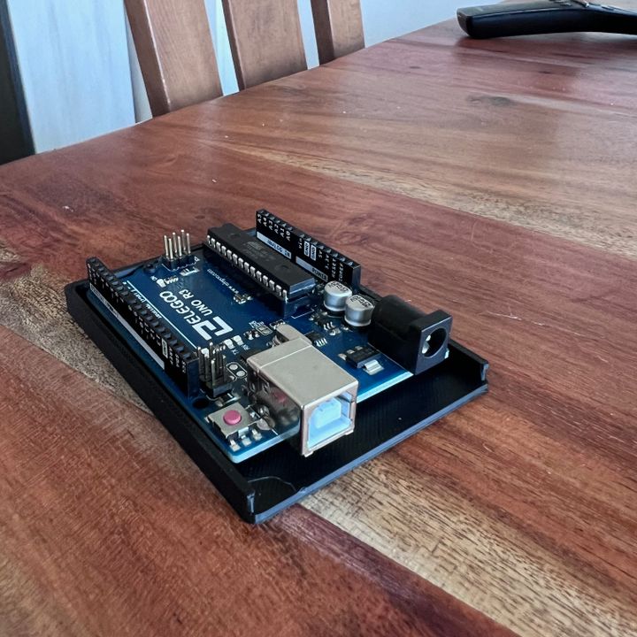 3D Printable Elegoo UNO R3 Cover/Case by Kacper