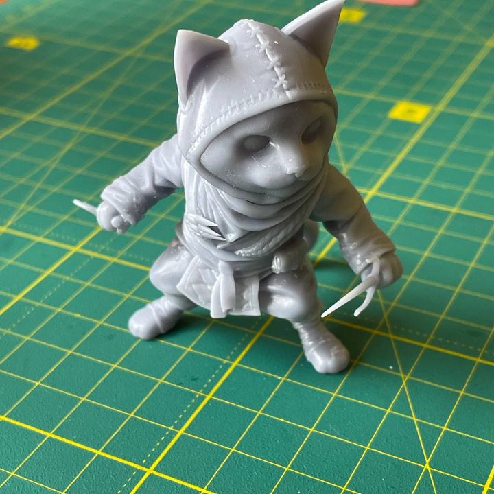 3D Printable Ninja Cat with Sai by Grass Hopper
