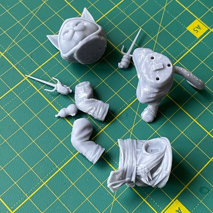 3D Printable Ninja Cat with Sai by Grass Hopper