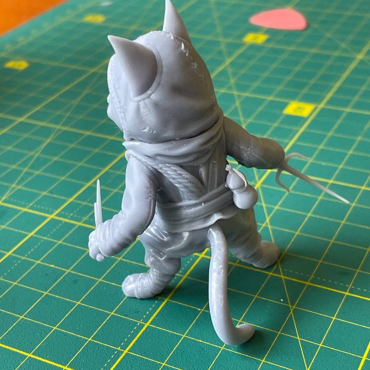 3D Printable Ninja Cat with Sai by Grass Hopper