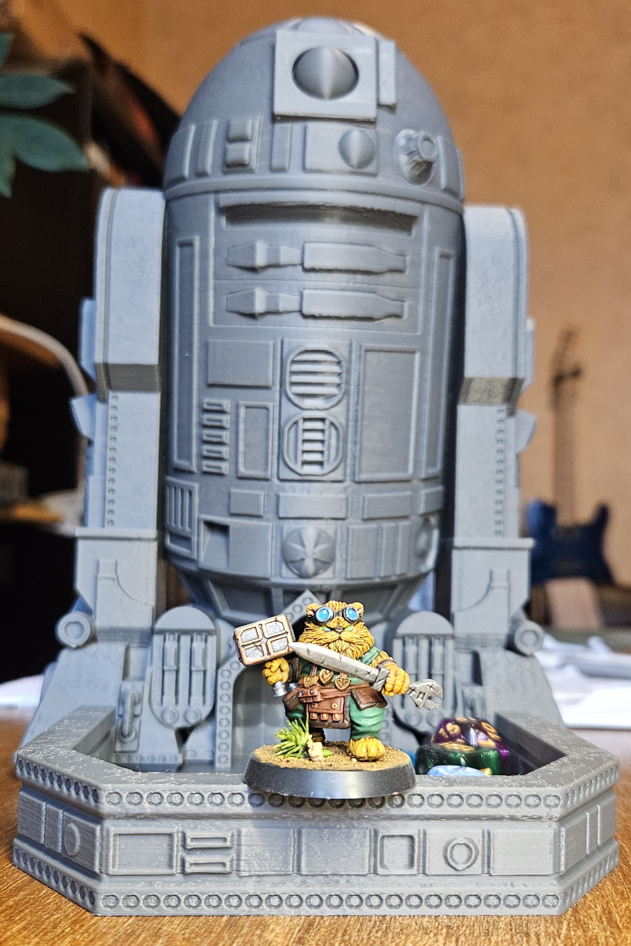3D Printable The Droid Dice Tower by Fantasy 3D Tabletop