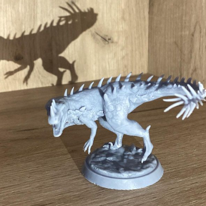 3D Printable Fantasy dinosaur raptor with spikes dnd creature - Pre ...