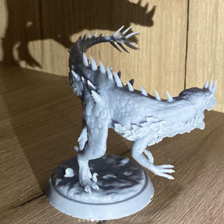 3D Printable Fantasy dinosaur raptor with spikes dnd creature - Pre ...