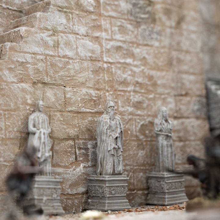 3D Printable City Statues - STL File by JSCreativeSE