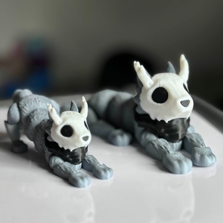 3D Printable Articulated Wendigo, Flexi Cryptid Desk Pet by SugarPaws3D