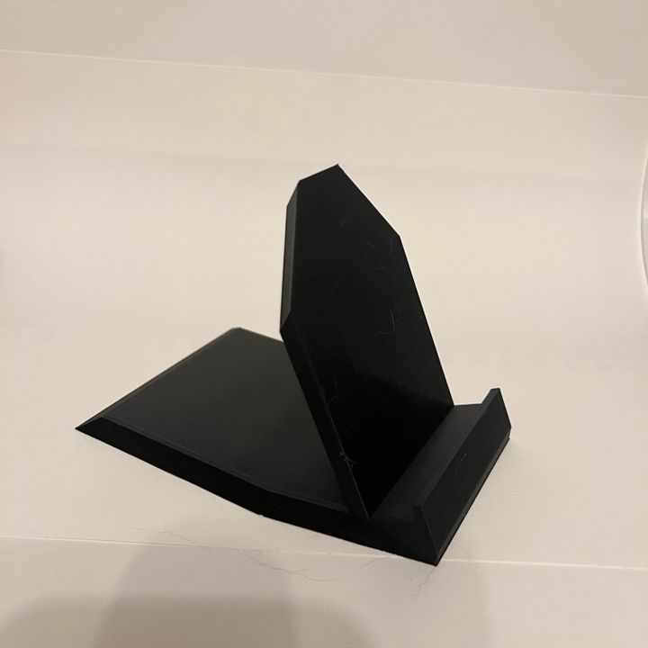 3D Printable Phone Stands (Support Free) by Nightmare Artifacts