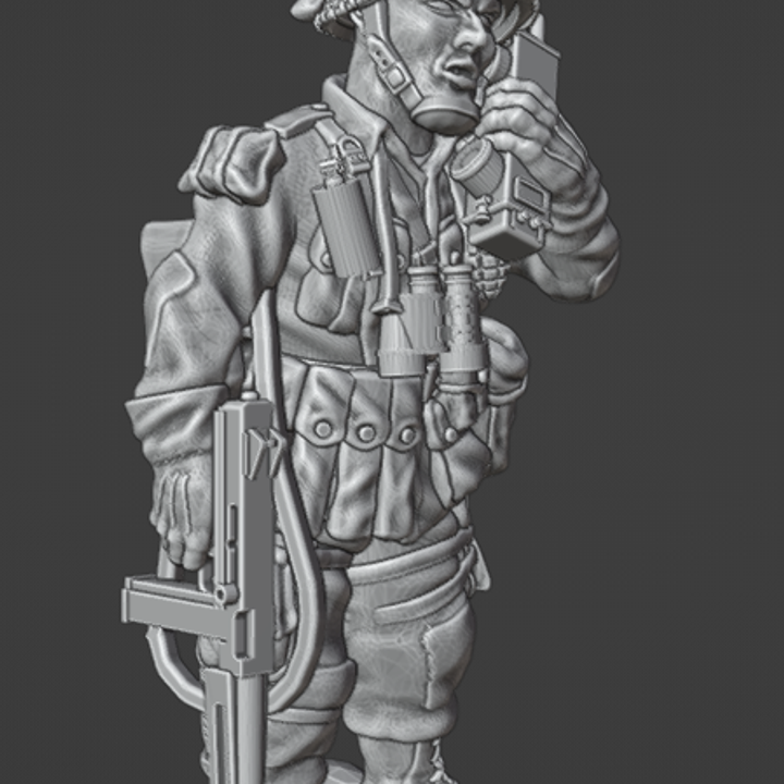 3D Printable 28mm US OFFICER with Talkie Walkie SCR-536 by Colonel Muller