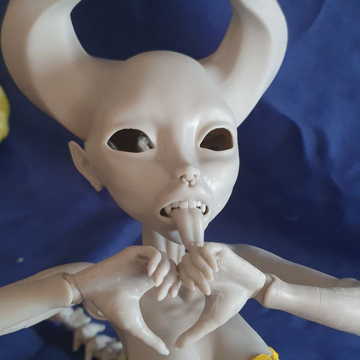 3D Printable BJD Doll Stl Files Set of 5 Demon Succubus Magnetic Hands ...