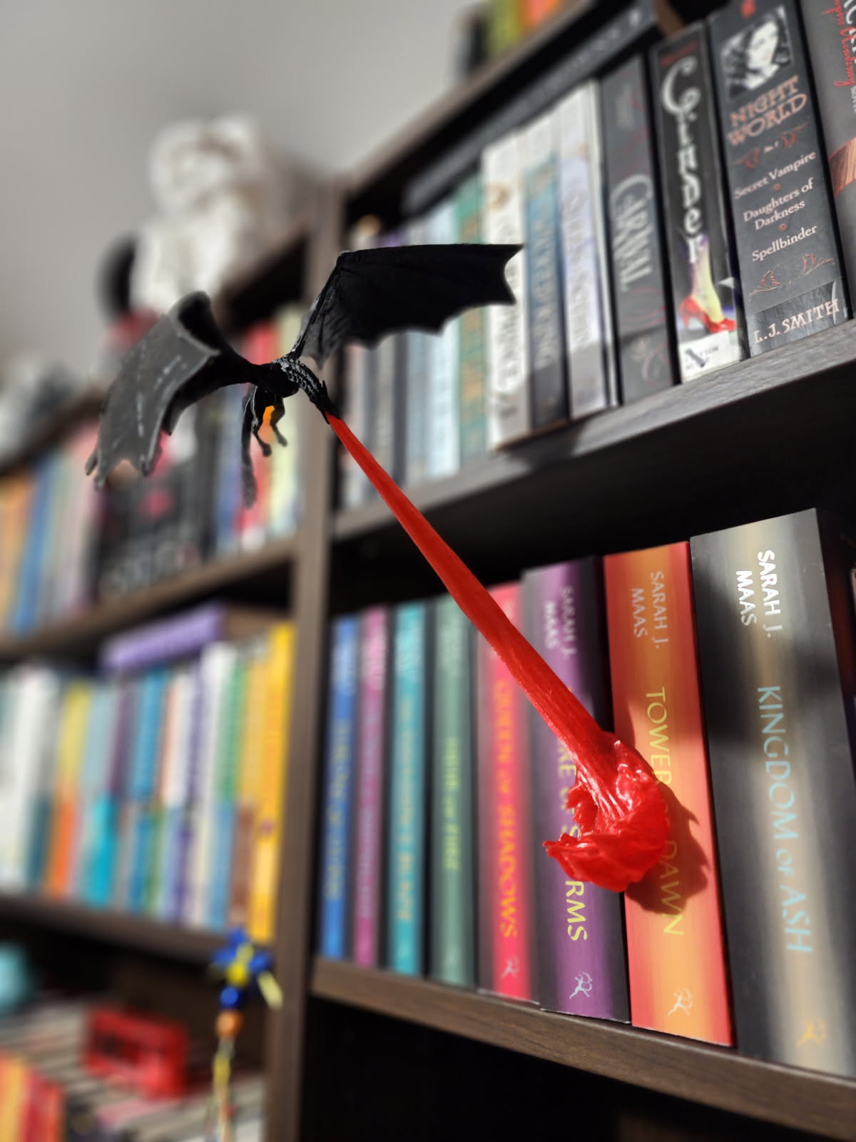 3D Printable Flying Dragon Book Nook by 3Demon