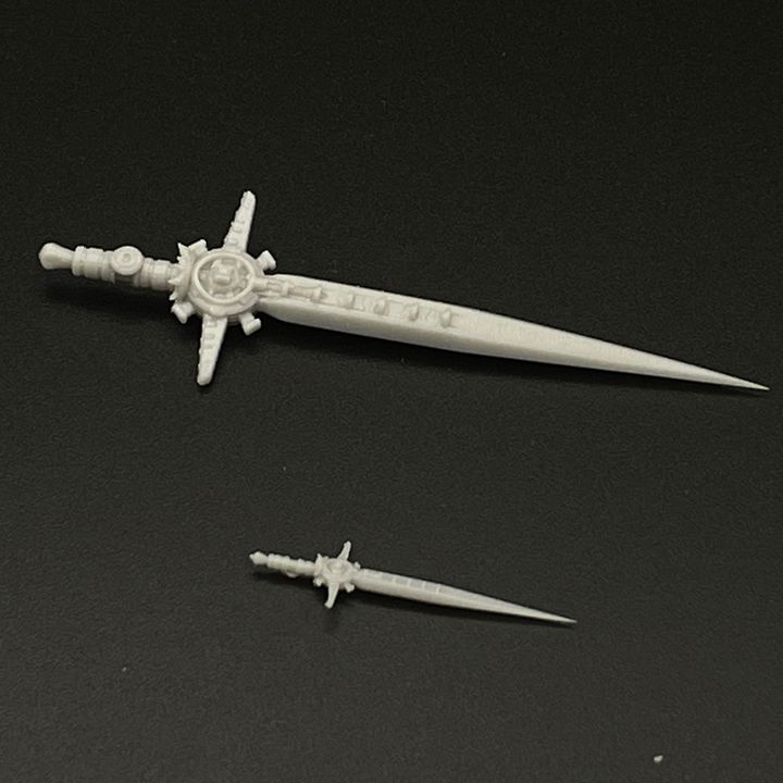 3D Printable Sword "Leohcynelm" and LynxClaw Crown 32mm & 75mm ...