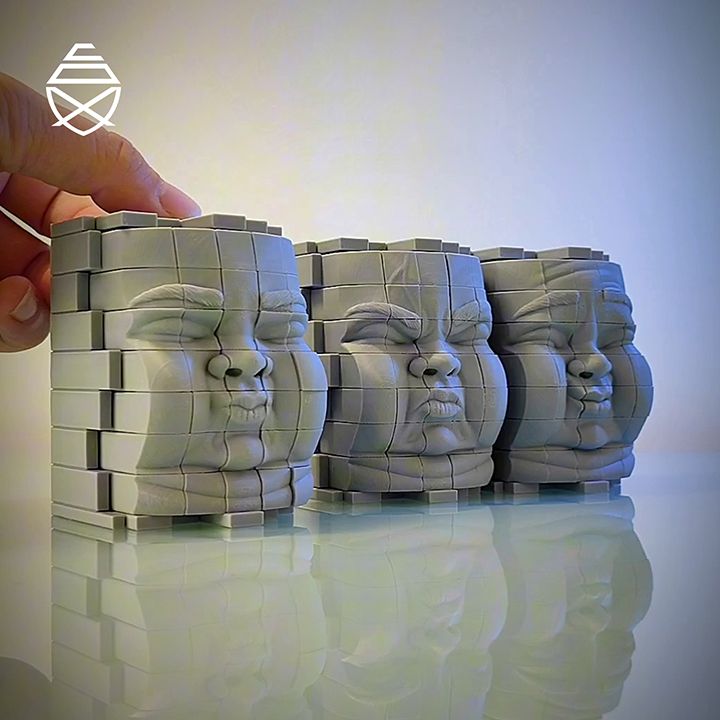 3D Printable PIXELS CHILDREN by PipeCox